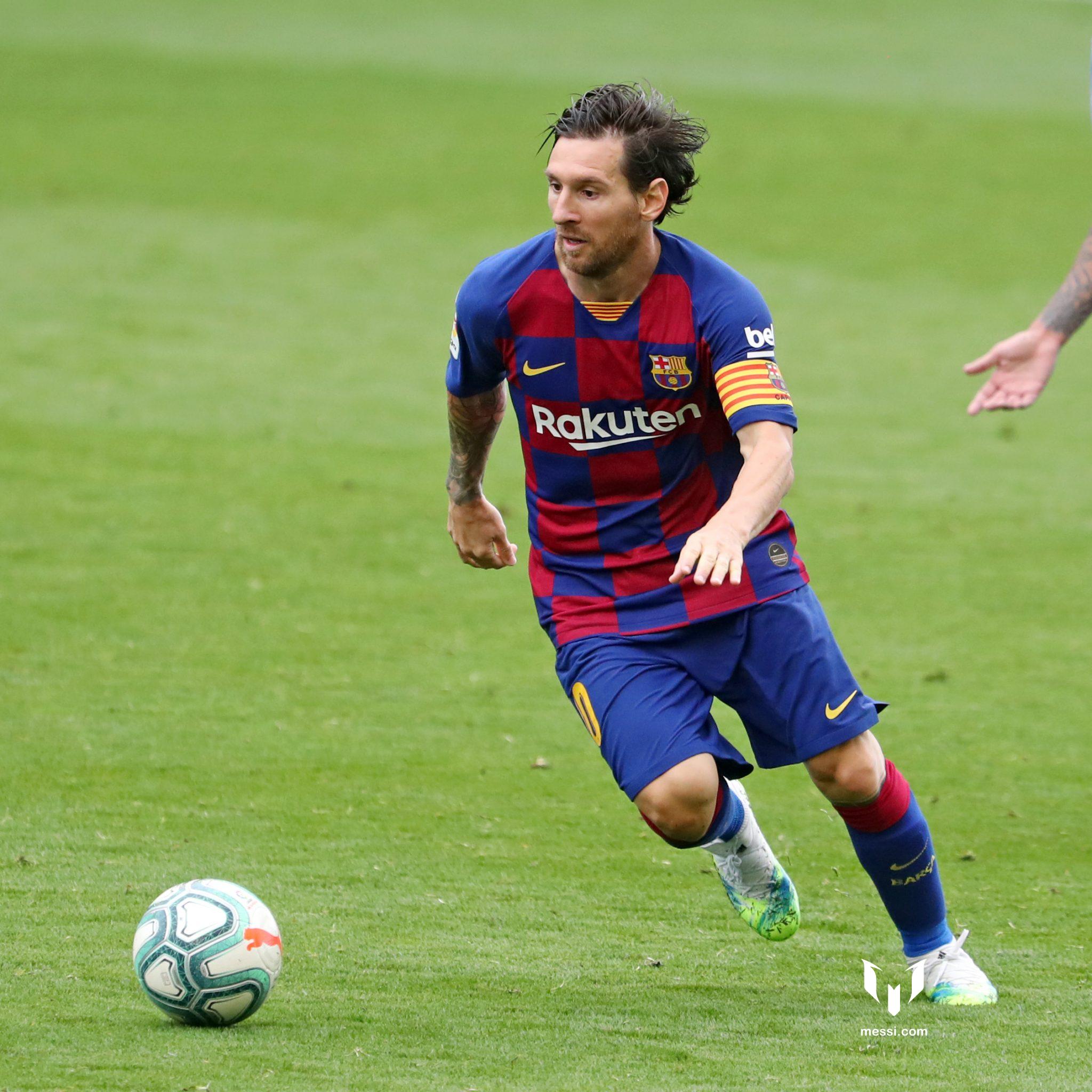 MESSI’S 700 CAREER GOALS