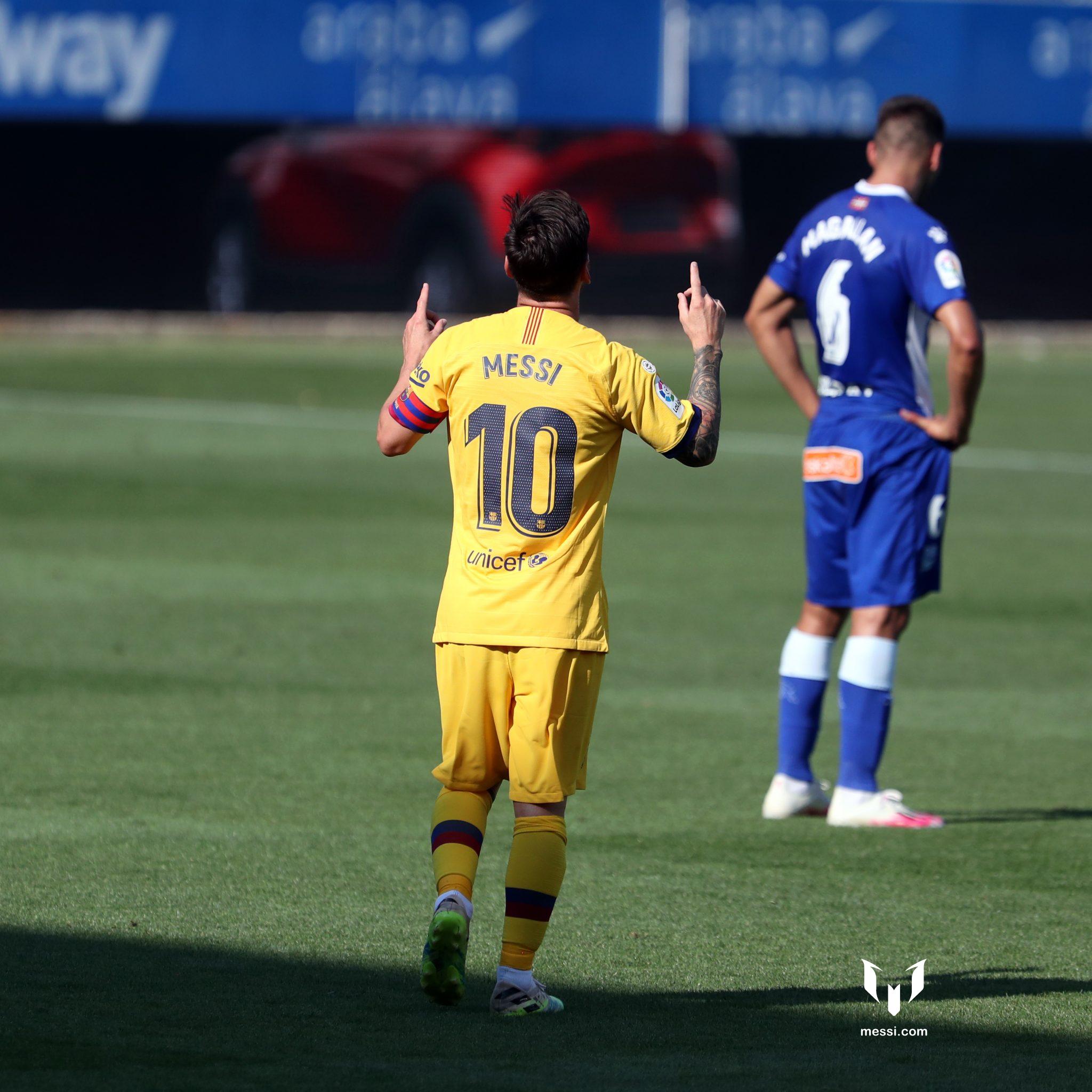 LEO HACE HISTORIA CON SU SÉPTIMO TROFEO PICHICHI